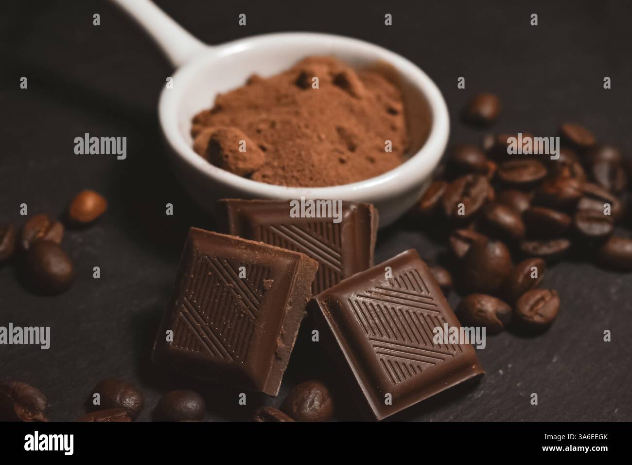 Yummy chocolate bars hi-res stock photography and images - Alamy