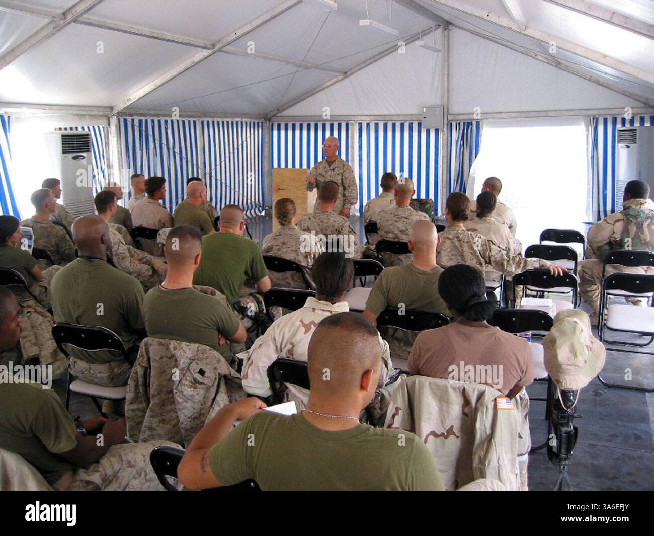 Sep 05, 2004; FOB Kalsu, Iraq; Cmdr. JIM HIGHTOWER, chaplain, 24th Marine Expeditionary Unit ...