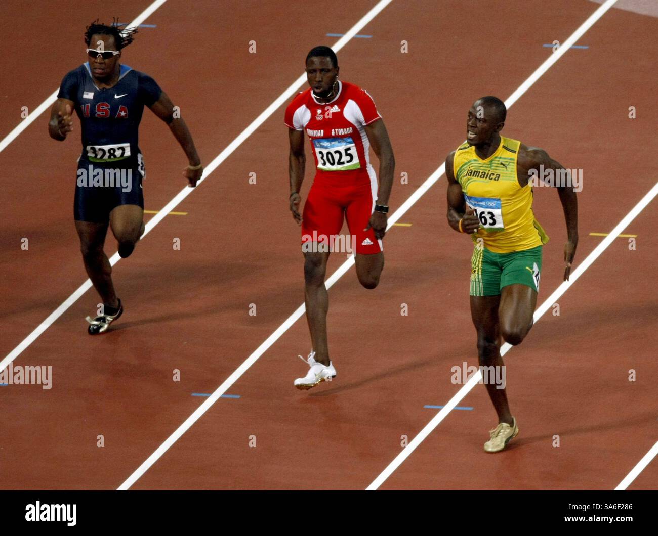 Aug. 16, 2008 - Jamaica's Usain Bolt (right) sets a world record of 9. ...