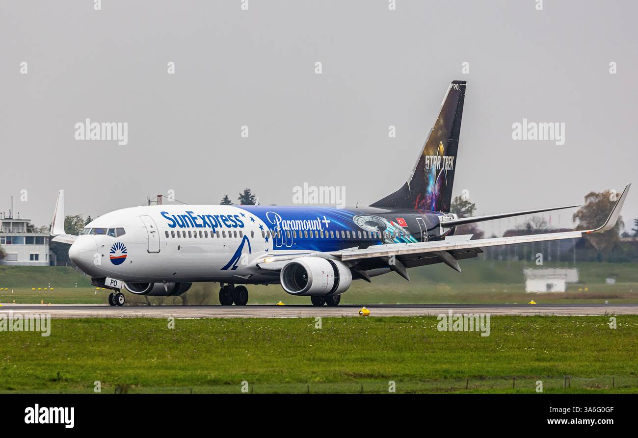 Zurich, Switzerland, 3rd Nov 2024: A Boeing 737-8AS from Sun Express ...