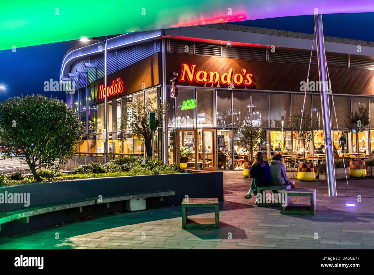 Nandos logo hi-res stock photography and images - Alamy