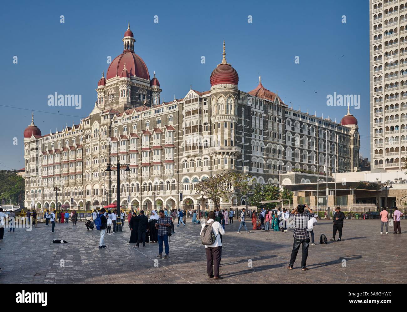 the famous Taj Mahal Palace hotel at the harbour of Mumbai, Bombay, India, Asia Stock Photo - Alamy
