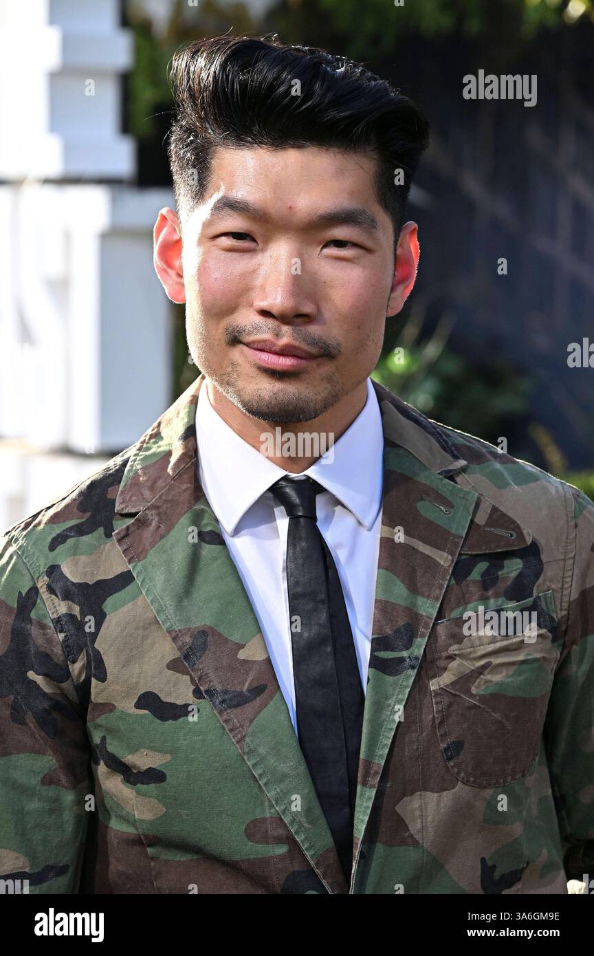Leo Chan bei der Premiere der zweiten Staffel der HBO Serie The Last of Us im TCL Chinese ...