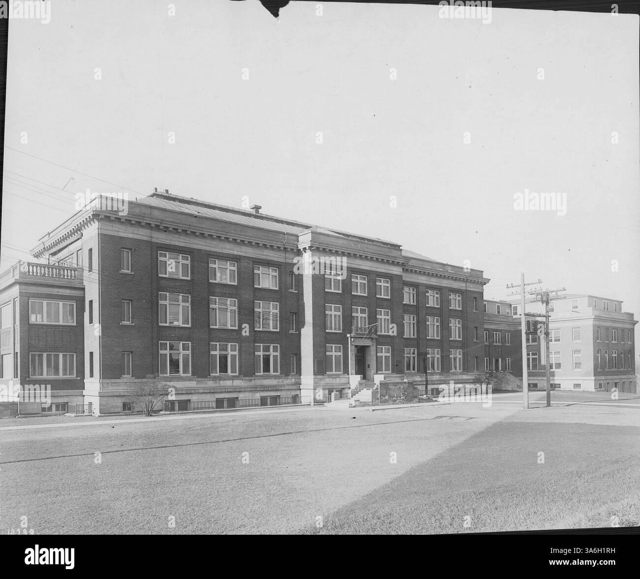 A historical photograph of the Elliot Memorial Hospital, located at the ...