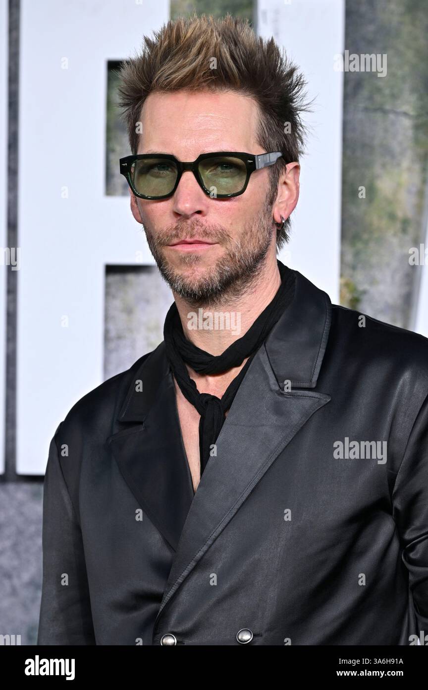 Troy Baker bei der Premiere der zweiten Staffel der HBO Serie 'The Last of Us' im TCL Chinese ...