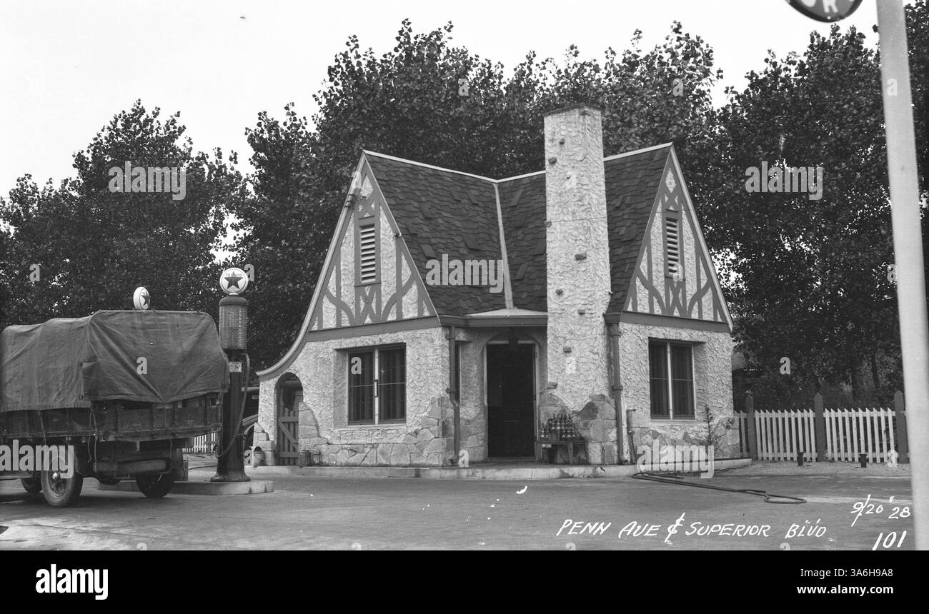 Photograph of a Texaco Service Station in the mid-20th century ...