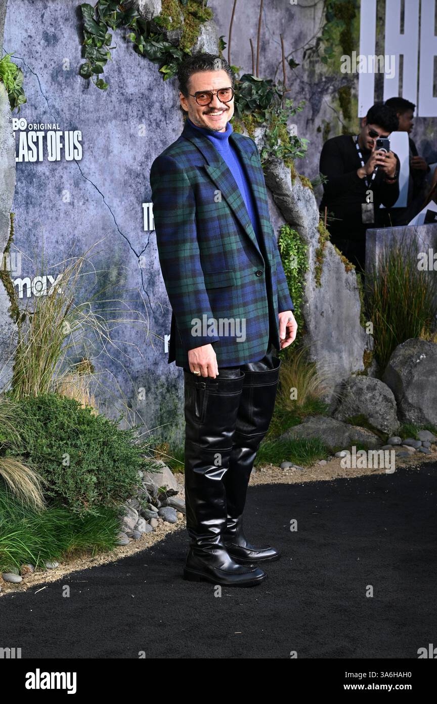 Pedro Pascal bei der Premiere der zweiten Staffel der HBO Serie 'The ...