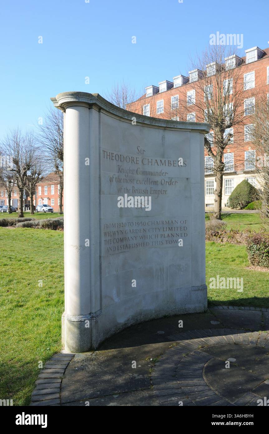 Sir Theodore Chambers Memorial stone, Parkway, Welwyn Garden City ...