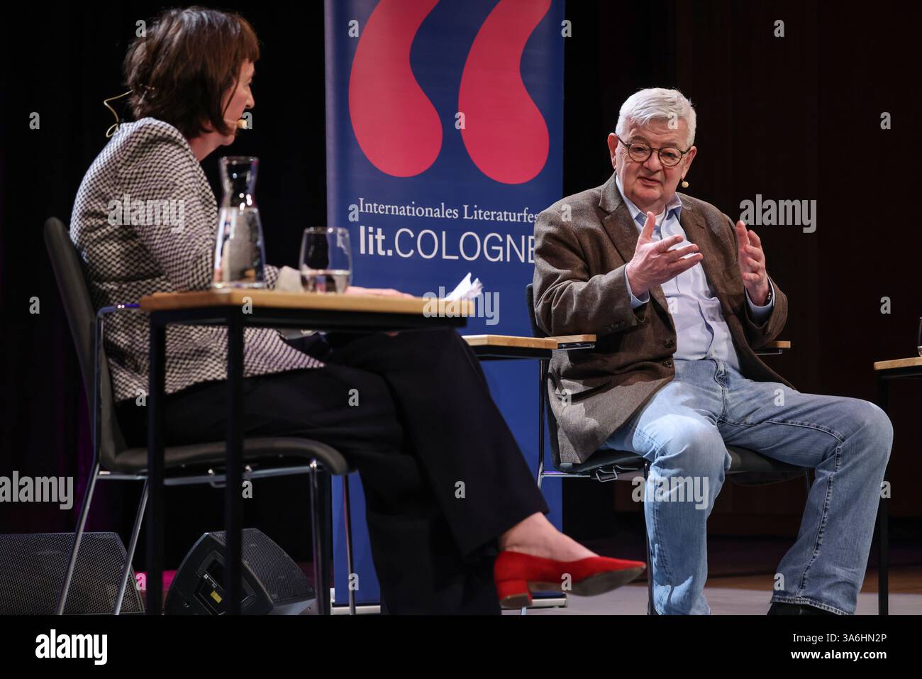 25 March 2025, North Rhine-Westphalia, Cologne: Joschka Fischer (r), former Foreign Minister ...