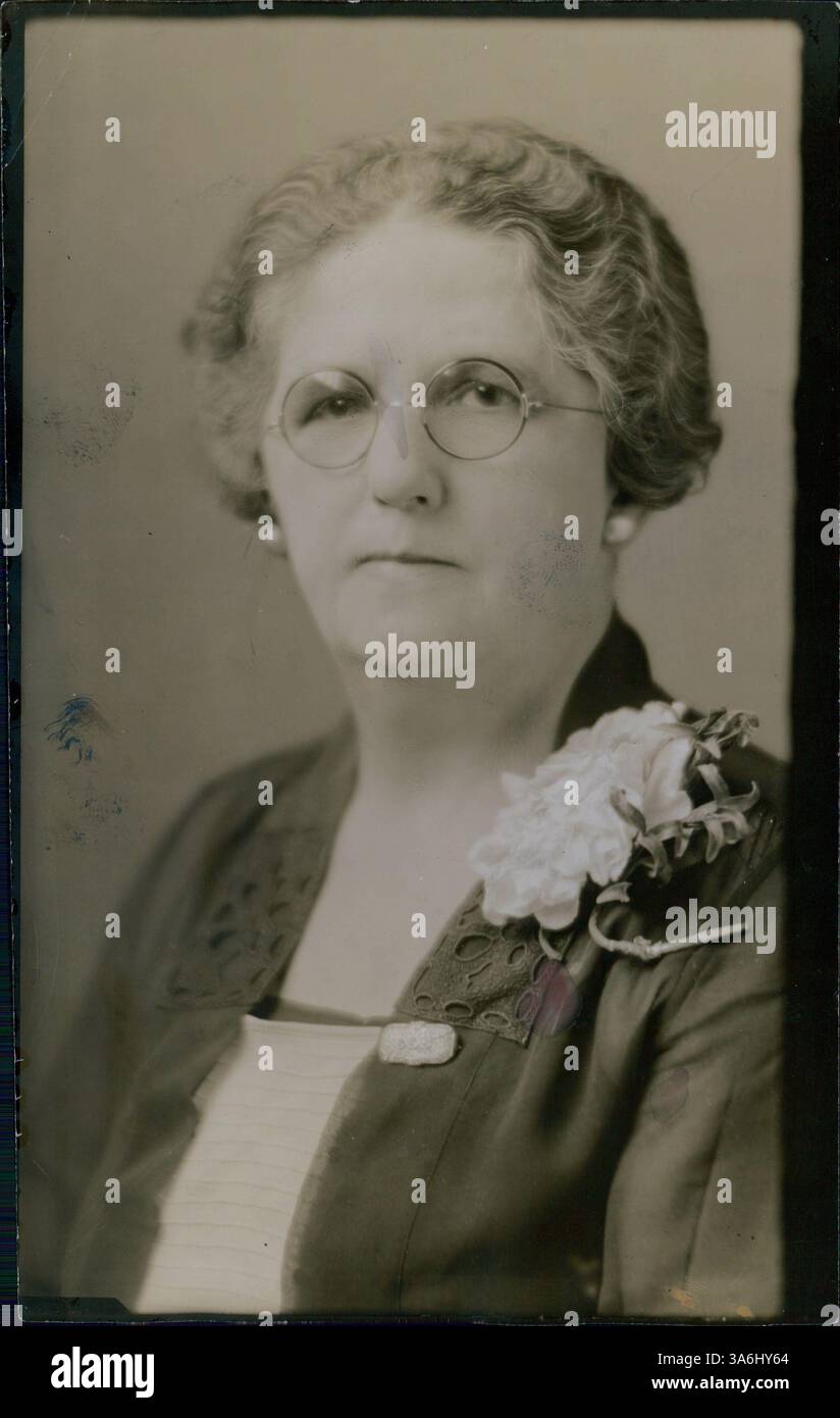 Dorcas circle hi-res stock photography and images - Alamy