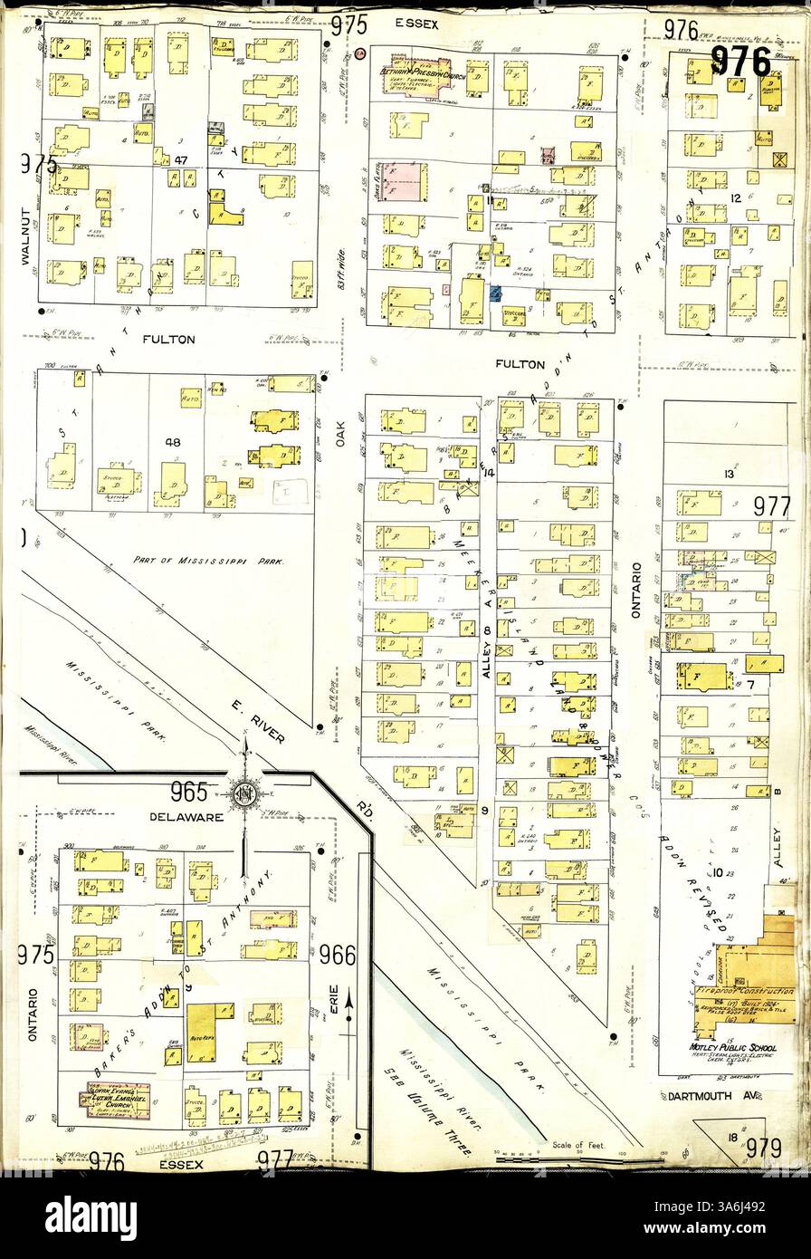 Detailing building outlines hi-res stock photography and images - Alamy