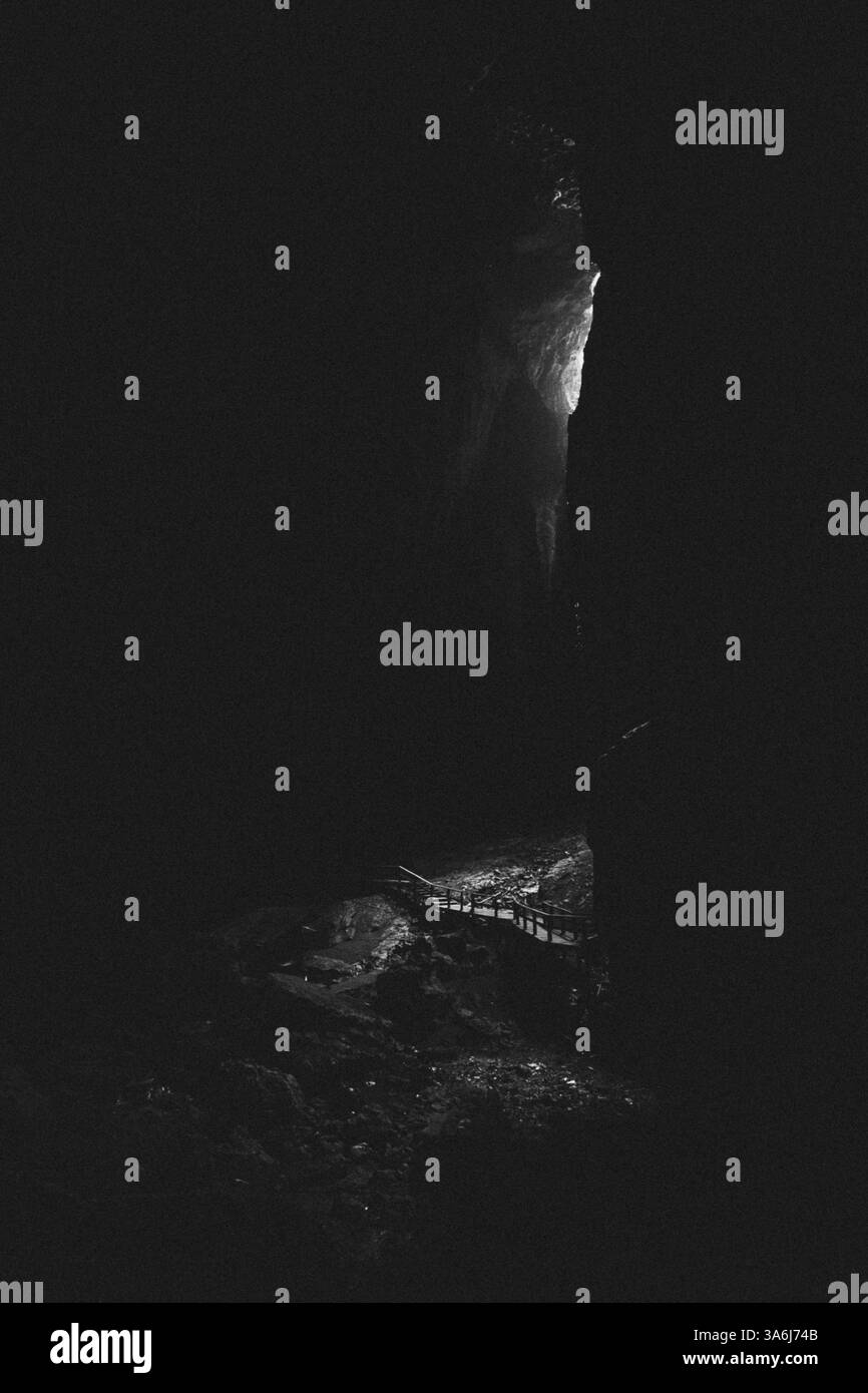 Faint beams of light hi-res stock photography and images - Alamy