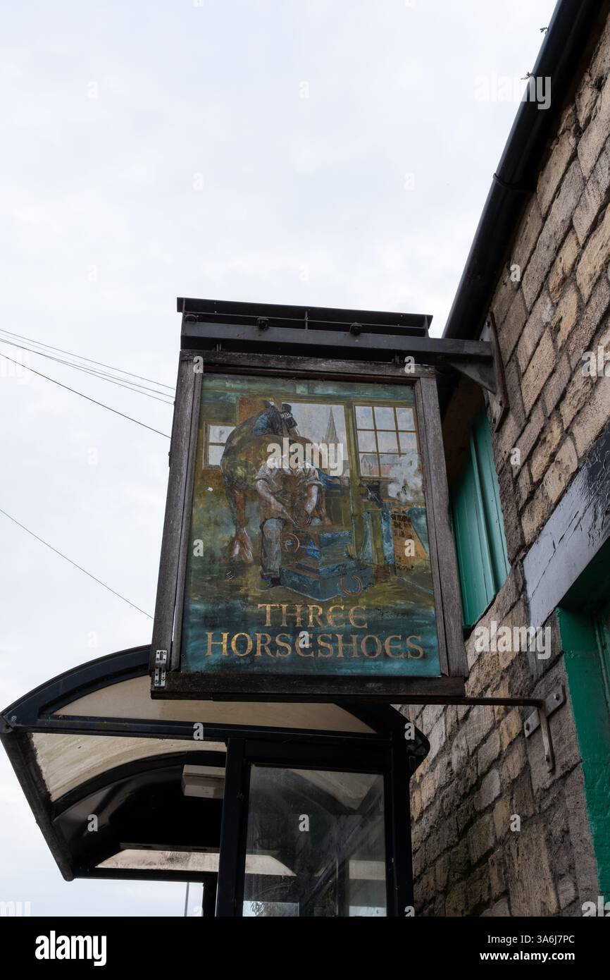 The Three Horseshoes Pub. Bradford-on-Avon, UK Stock Photo - Alamy