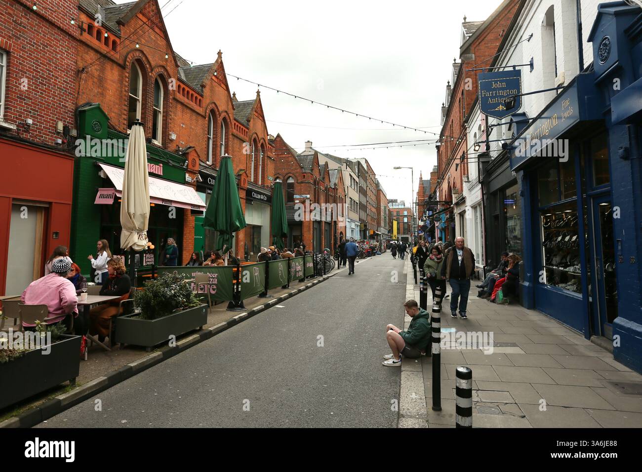 Dublin, Ireland - 12th March 2025 - A street view of Drury Street in ...