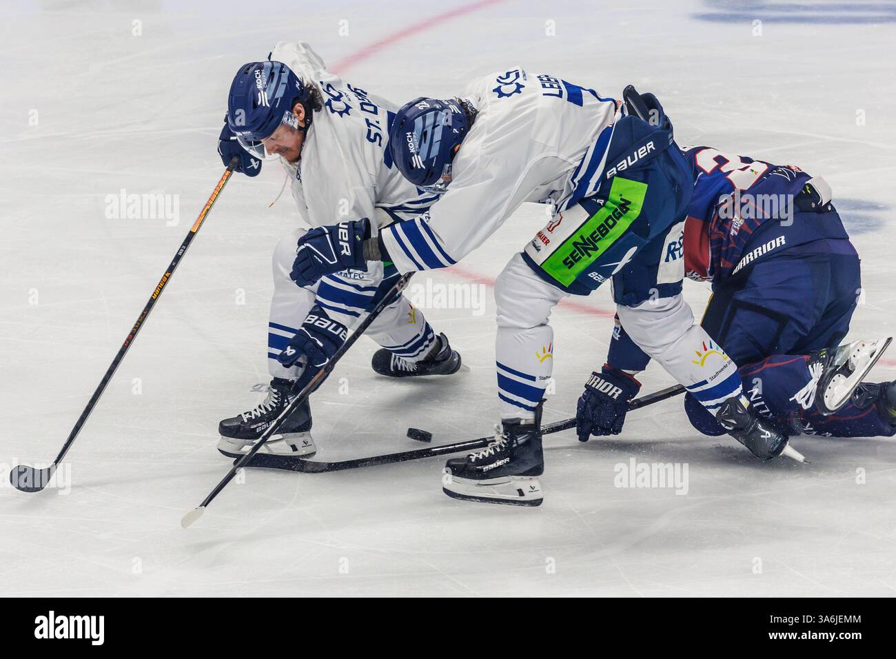 Denis l hi-res stock photography and images - Alamy