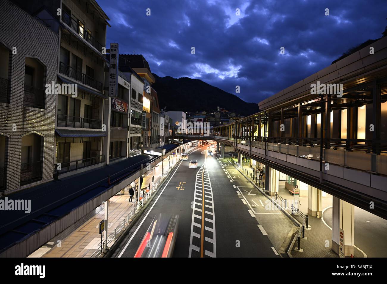 Motohakone bus stop hi-res stock photography and images - Alamy
