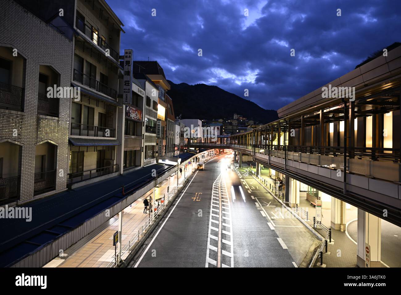 Motohakone bus stop hi-res stock photography and images - Alamy