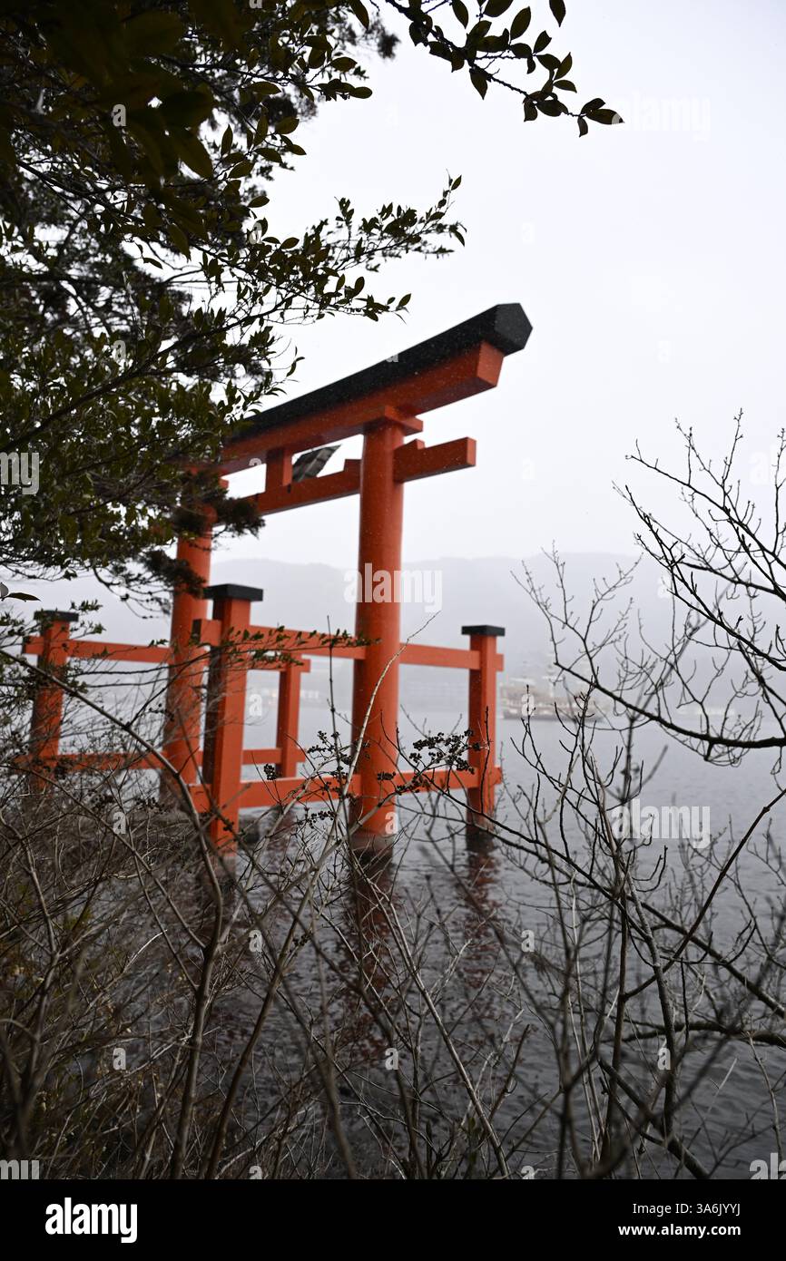 Shrine in hakone hi-res stock photography and images - Alamy