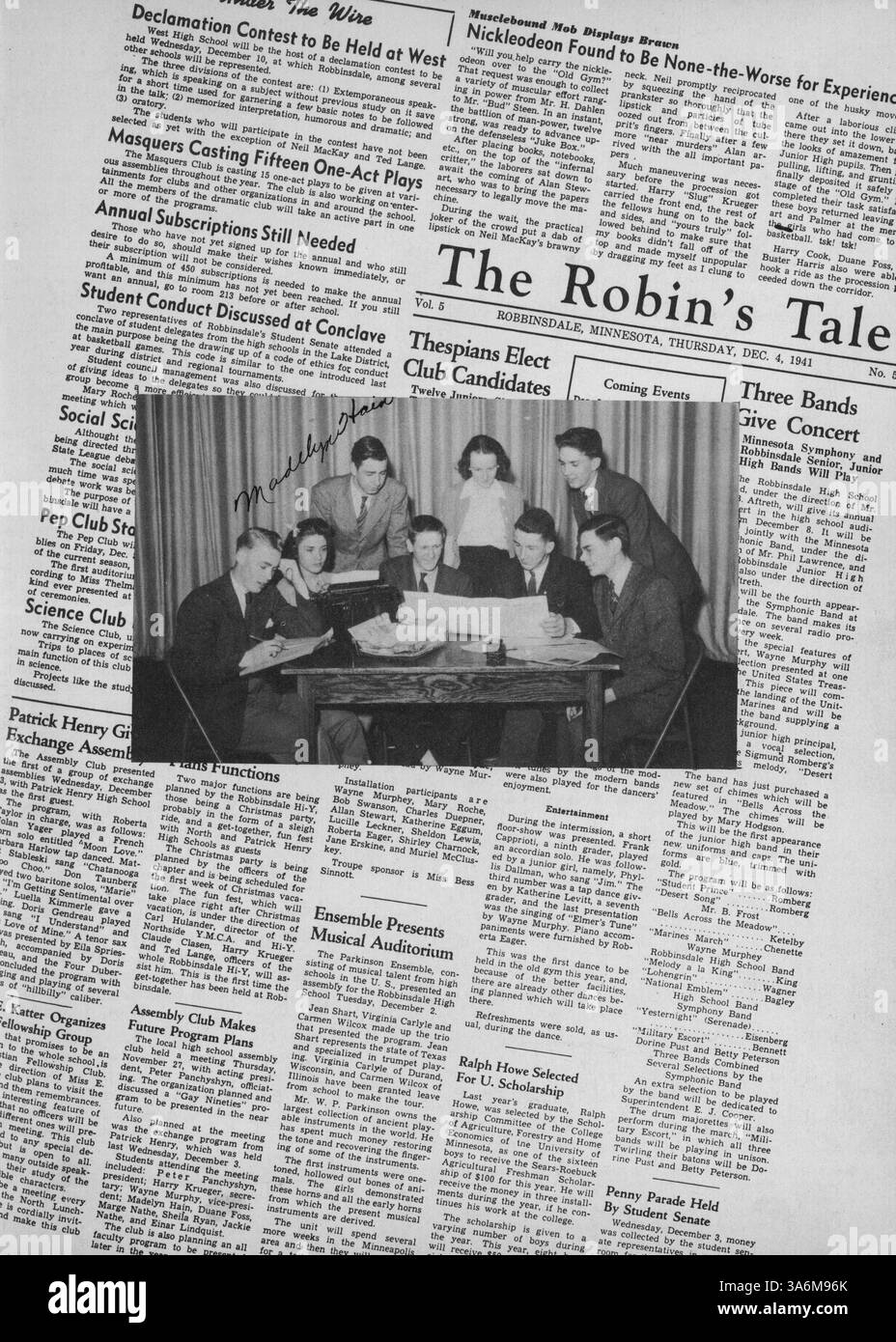 The 1942 Robbinsdale High Yearbook, 'The 1942 Robin,' showcases student ...