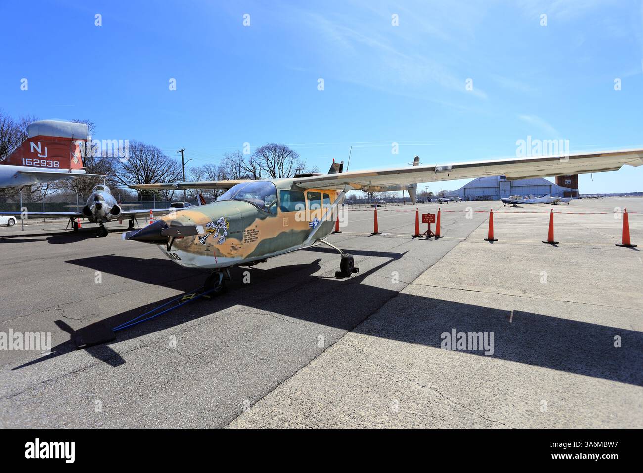 Cessna O-2B Super Skymaster, American Airpower Museum, Republic Airport ...