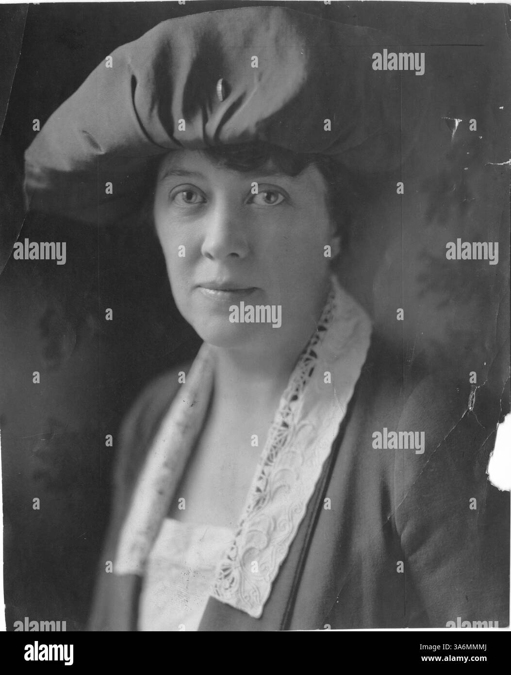 Mrs george e leach was a notable figure hi-res stock photography and ...