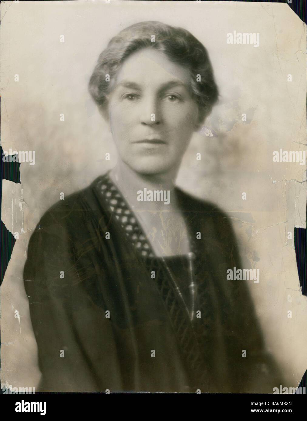 Miss Elizabeth Hall will serve as the master of ceremonies at the ...