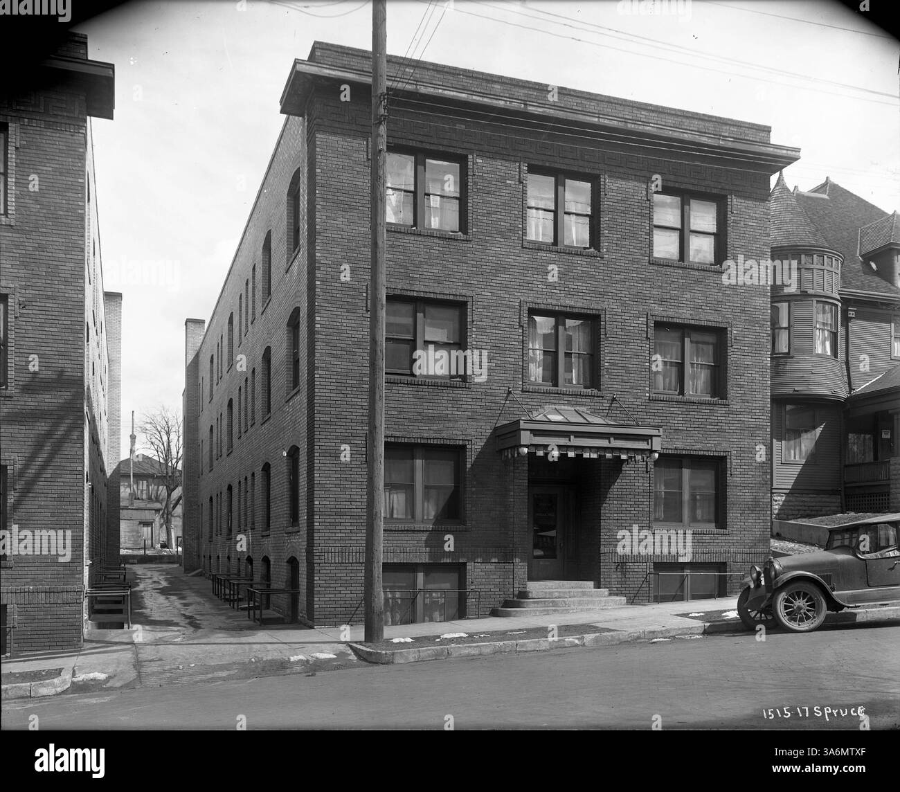 The apartment house on Spruce Place, built in 1916, is a historic ...