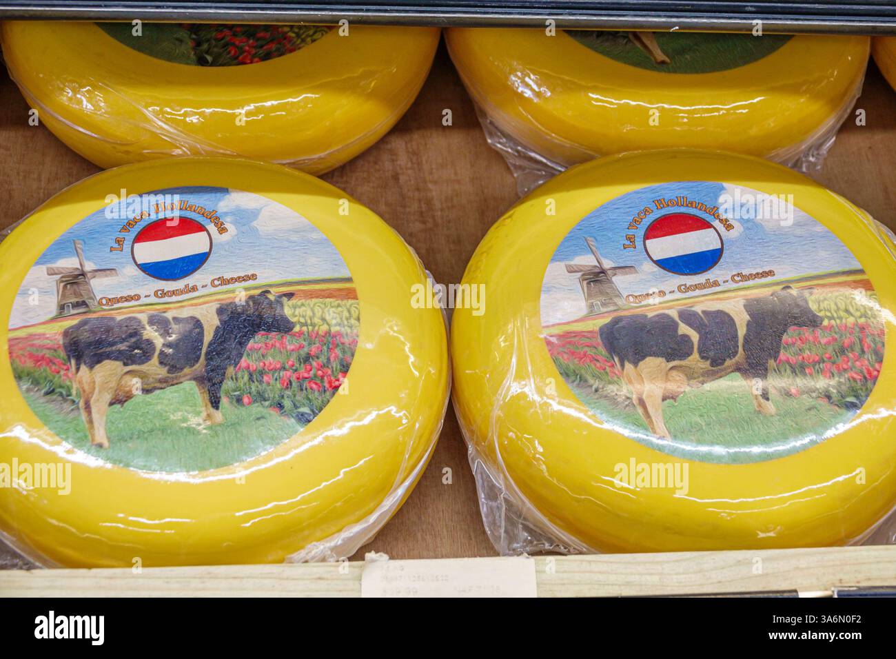 Philipsburg Sint St. Saint Maarten,Boardwalk,inside store,cheese ...