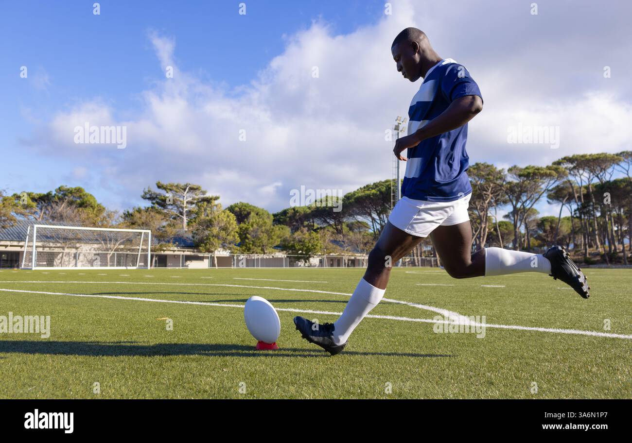 African running rugby practice hi-res stock photography and images - Alamy