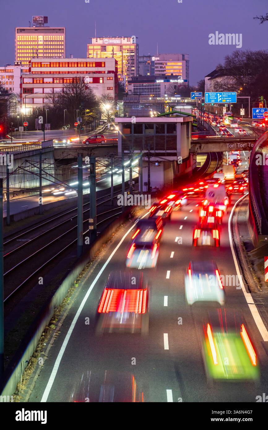 A40 motorway, Ruhr expressway, heavy traffic, traffic jam, rush hour ...