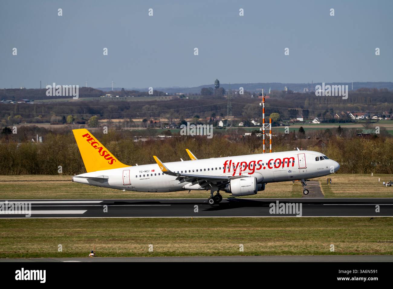 Dortmund Airport, Pegasus Airline, Airbus A320neo, landing, Turkish low-cost airline, regional ...
