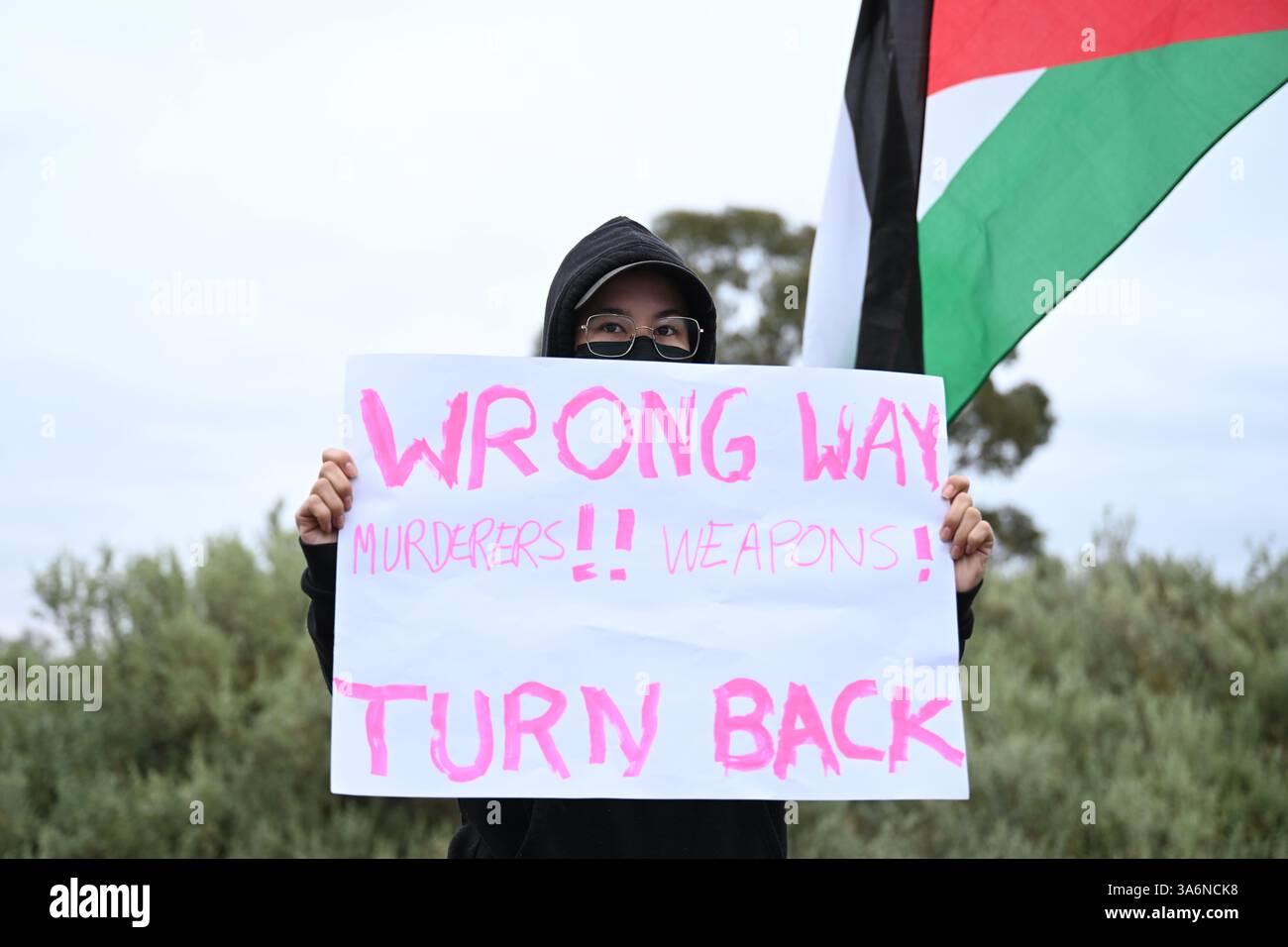 Avalon Airport, Geelong, Australia. 26th Mar, 2025. Anti war activists ...