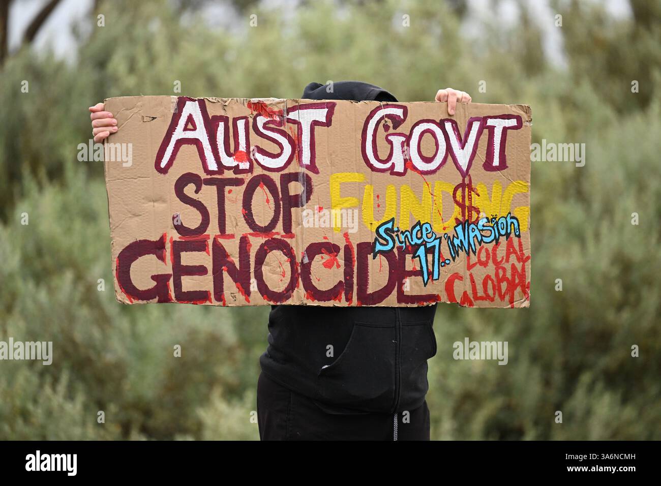 Avalon Airport, Geelong, Australia. 26th Mar, 2025. Anti war activists ...