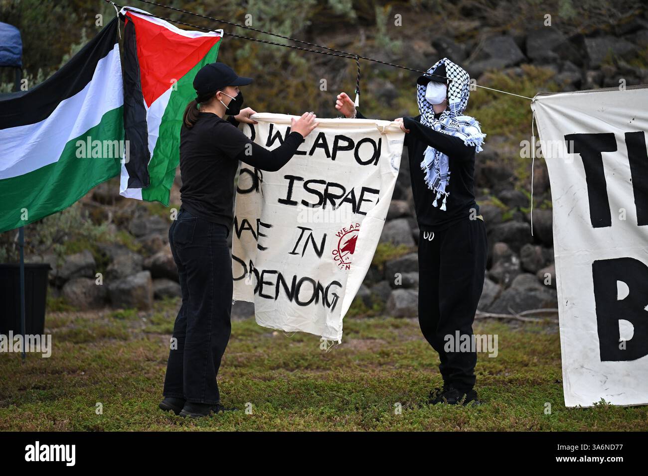 Avalon Airport, Geelong, Australia. 26th Mar, 2025. Anti war activists ...