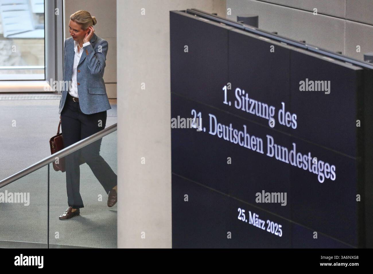 Berlin, Deutschland, 25.03.2025: Deutscher Bundestag: Konstituierende ...