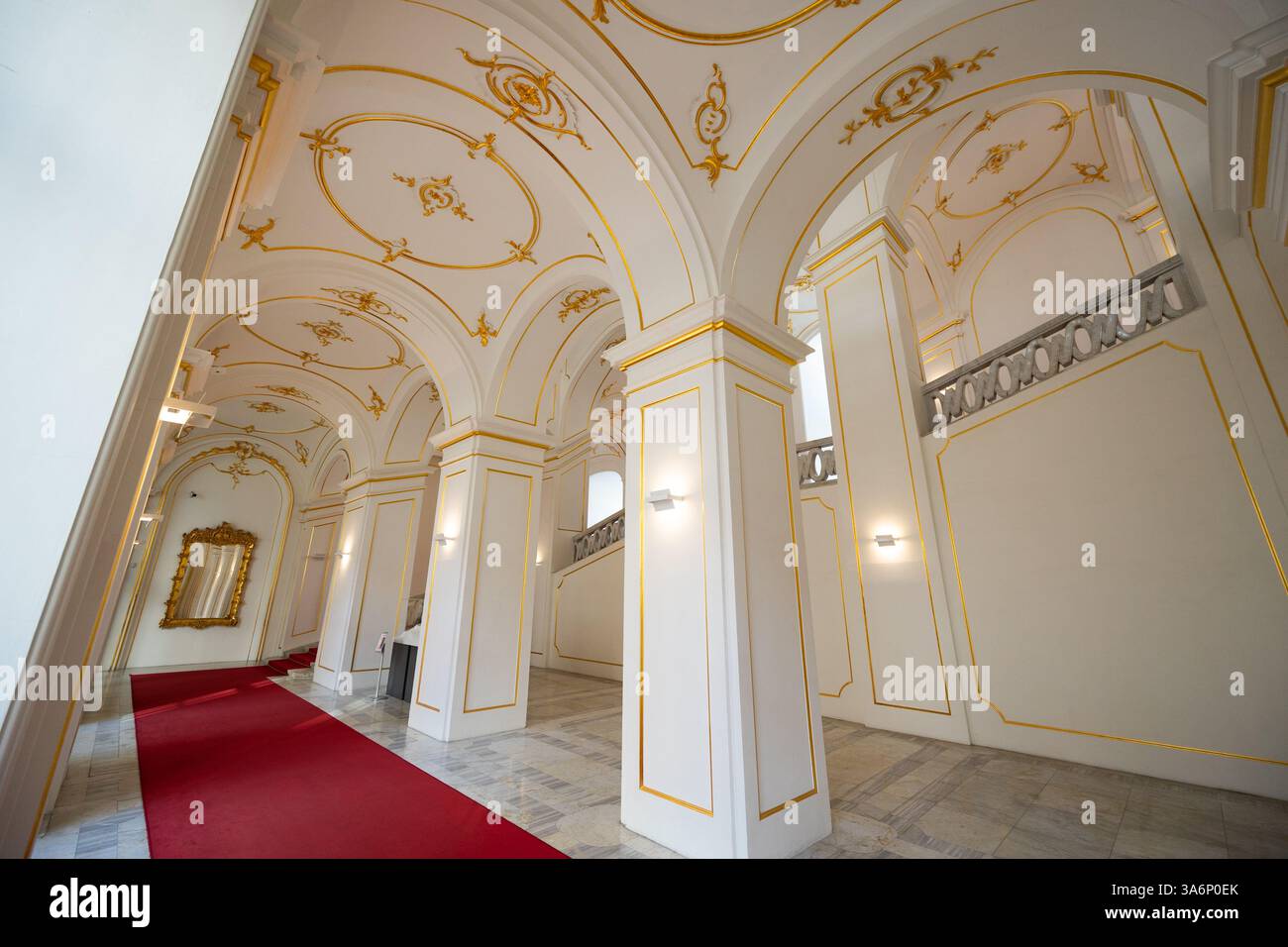Interior of Bratislava Castle. Stone staircase and red carpet. Slovakia ...