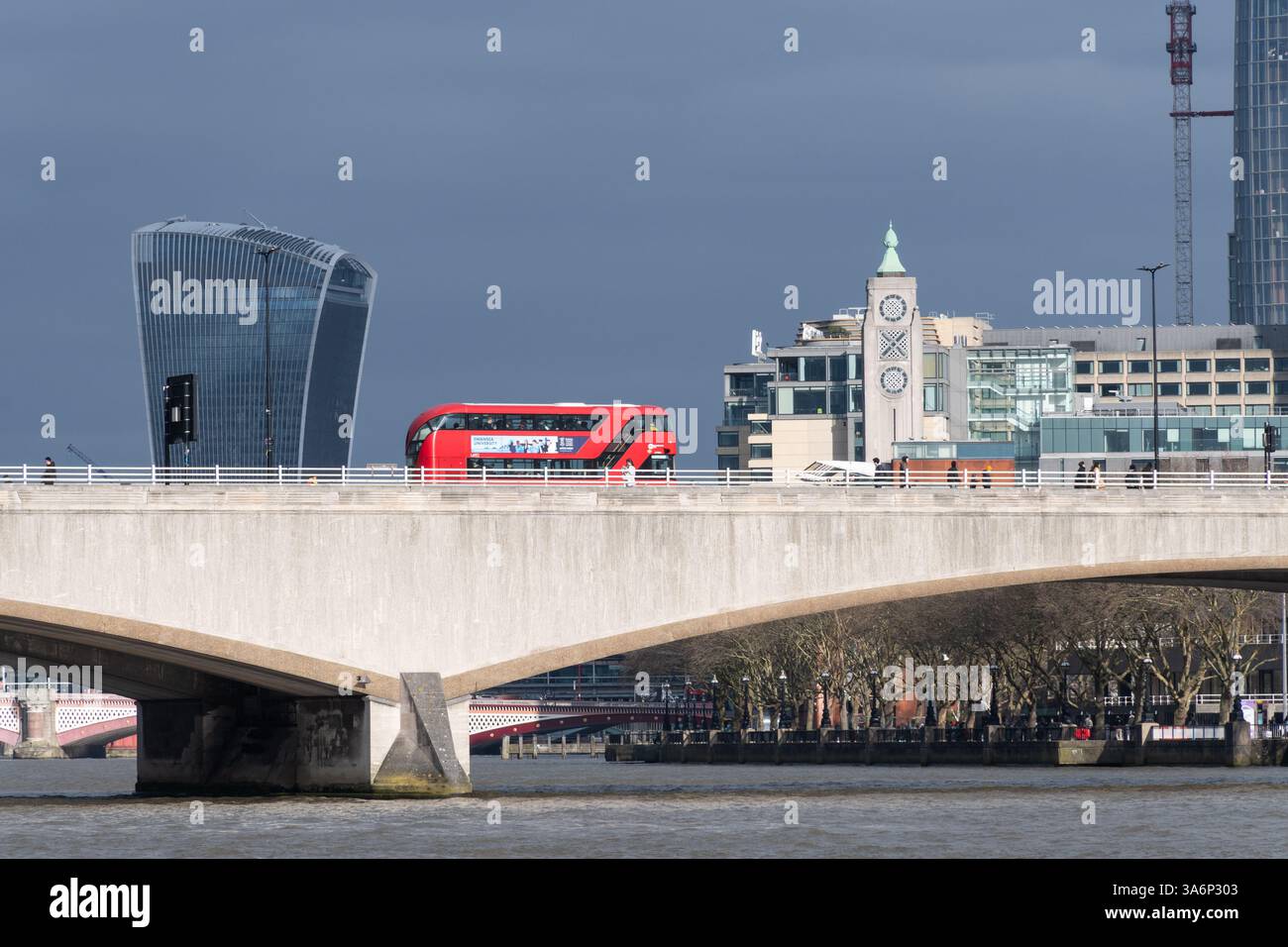 River thames viewed from hi-res stock photography and images - Alamy