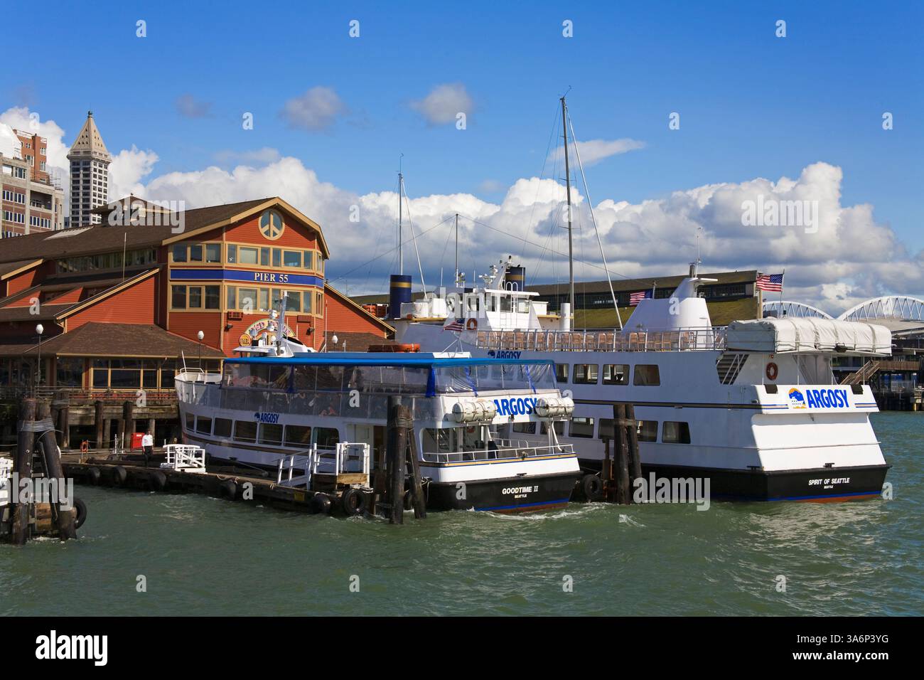 Tour Boats at Pier 55, Seattle, Washington State, USA Stock Photo - Alamy