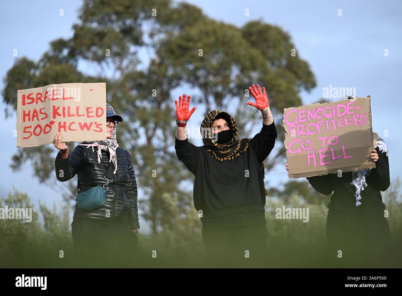 Anti war activists protest near to the Avalon Australian International ...