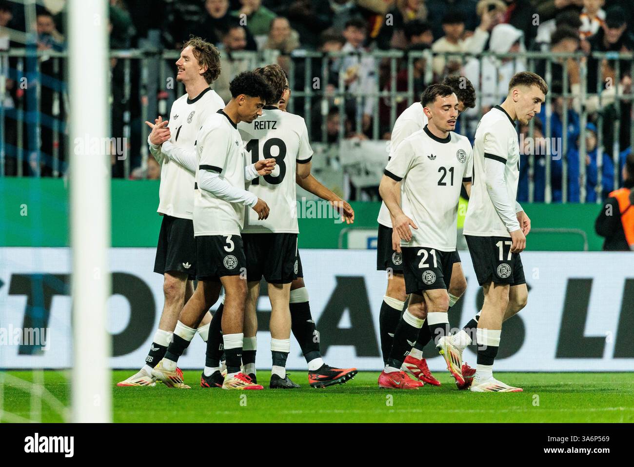 Jubel zum 2:1 durch Nick Woltemade (Deutschland U21, 10) U21 L?nderspiel: Deutschland - Spanien ...