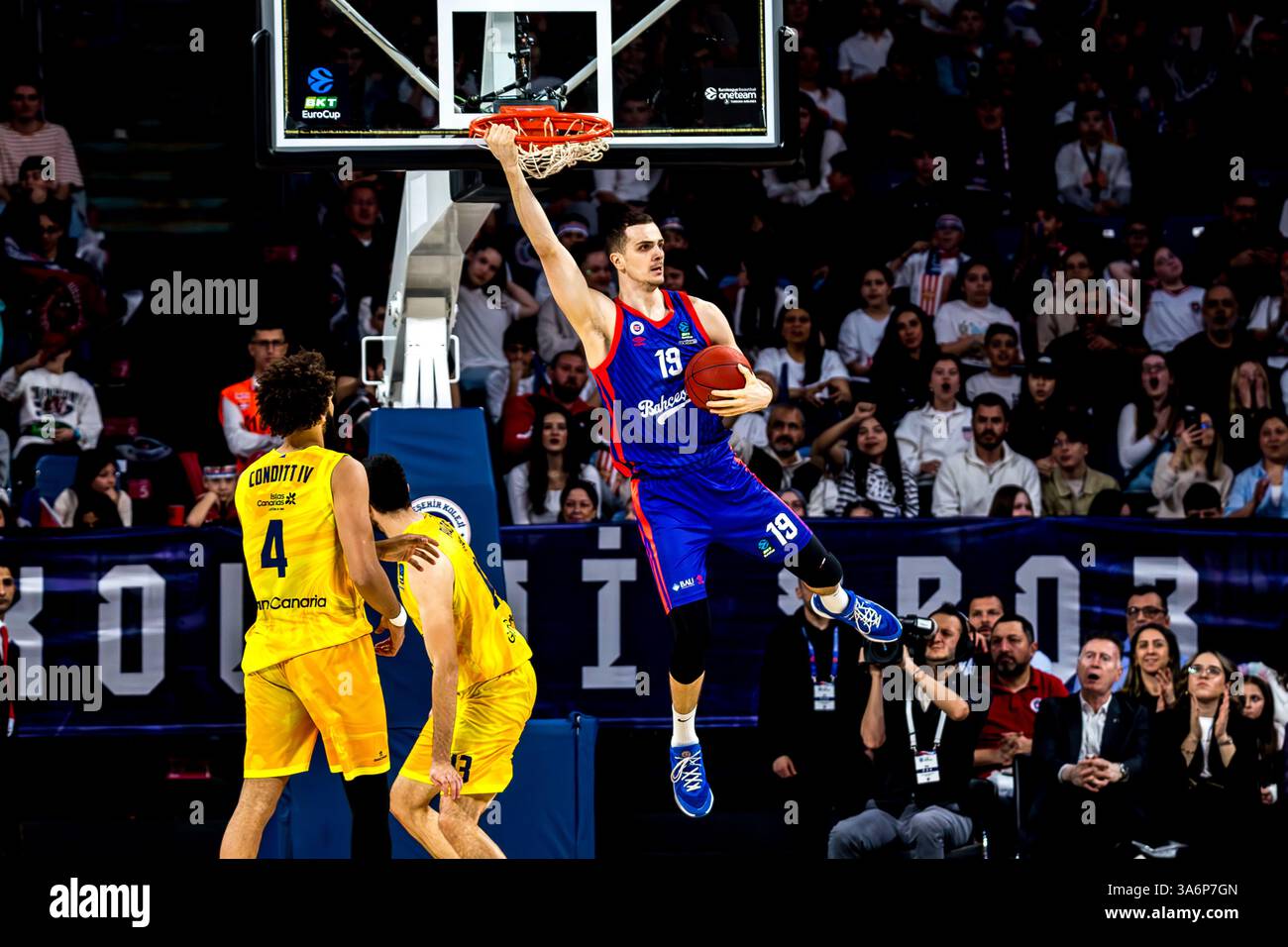 Istanbul, Turkiye. 26th Mar, 2025. Marko Simonovic, #19 of Bahcesehir ...