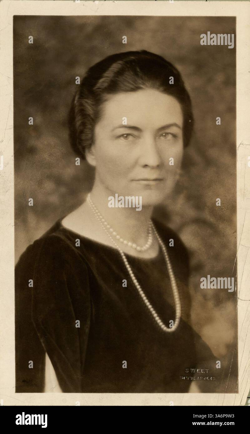 Henrietta noyes hi-res stock photography and images - Alamy