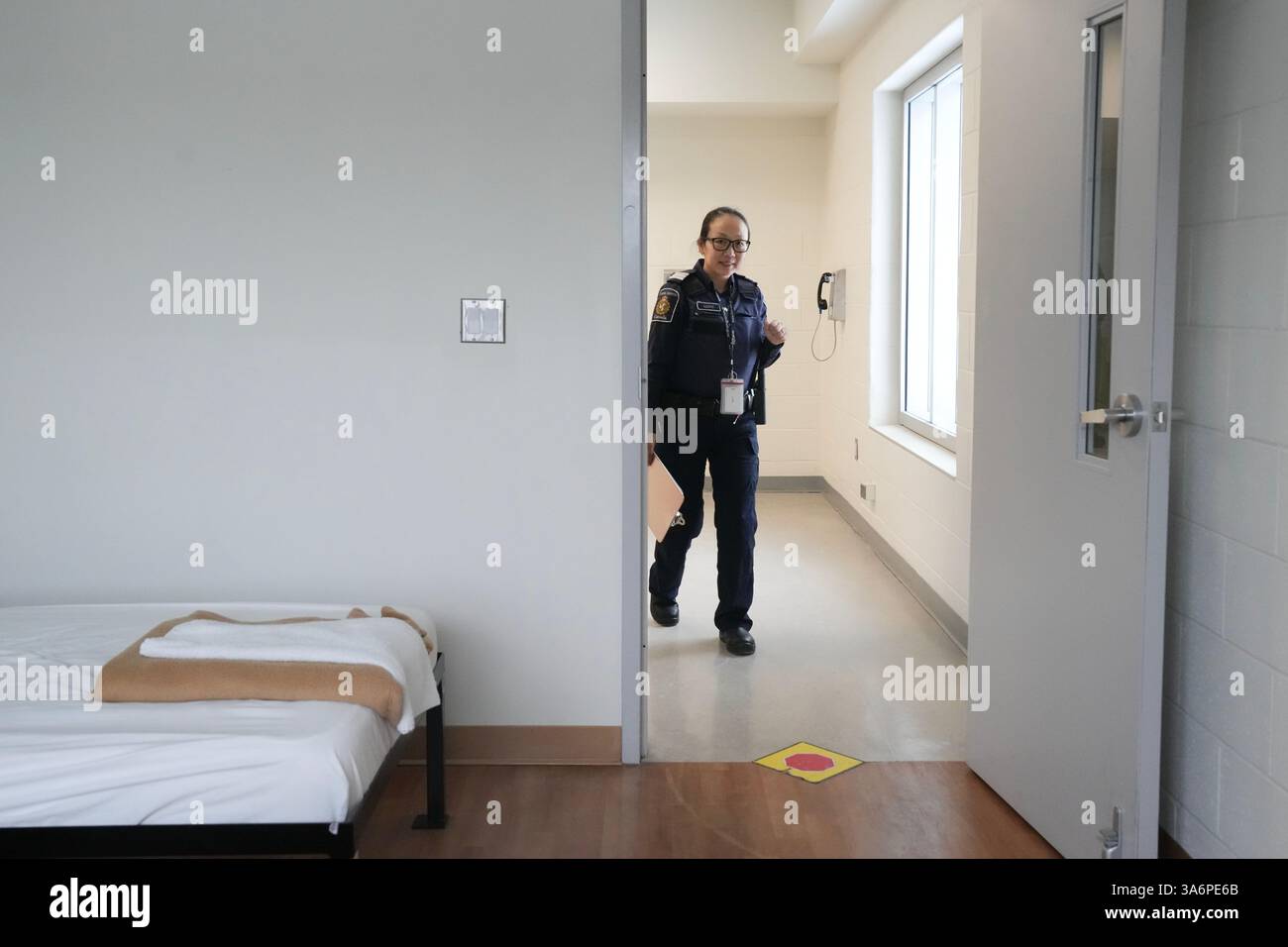 Toronto, Canada. 19th Feb, 2025. A Canada Border Services Agency staff ...