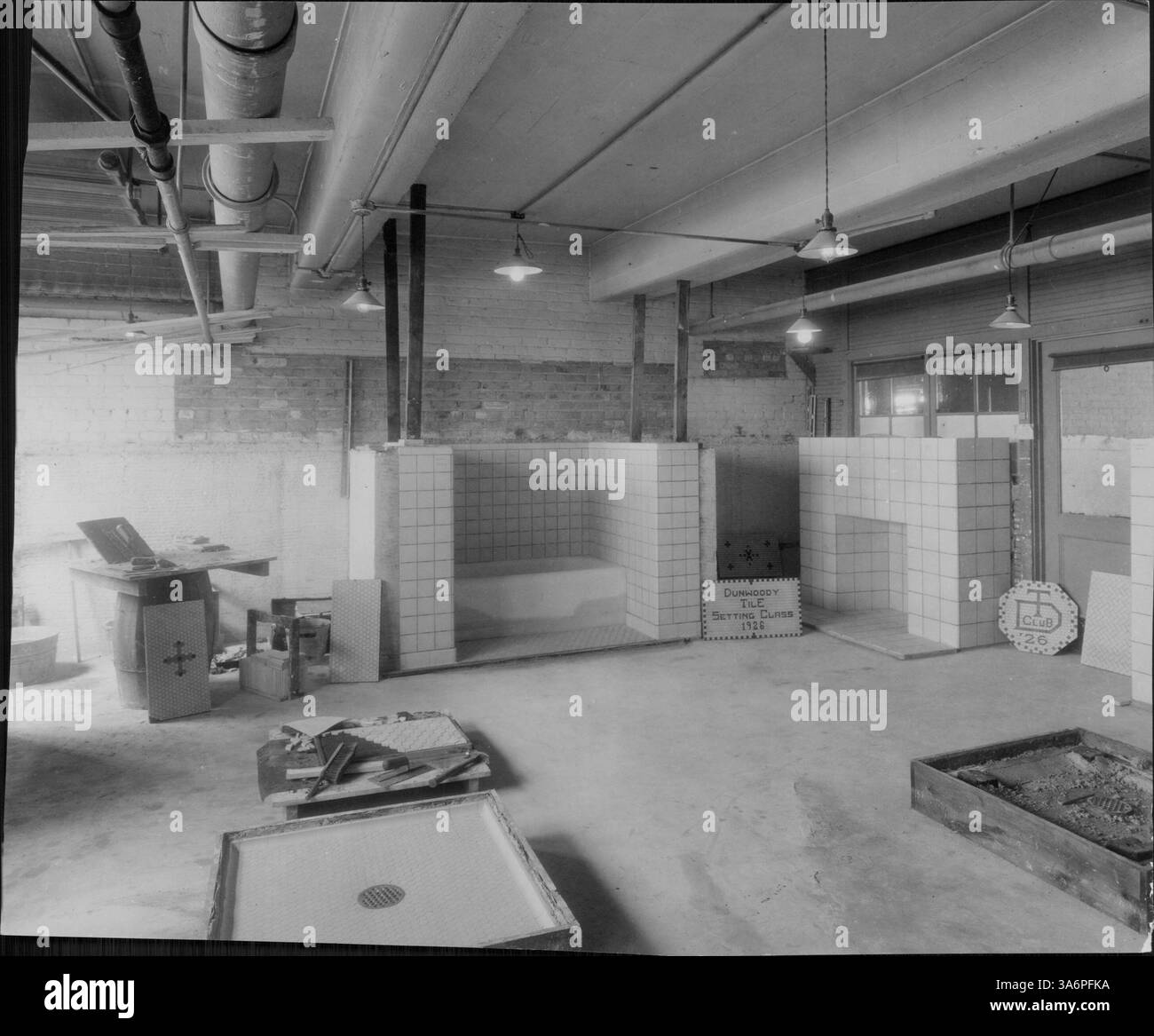 National tile lay school hi-res stock photography and images - Alamy