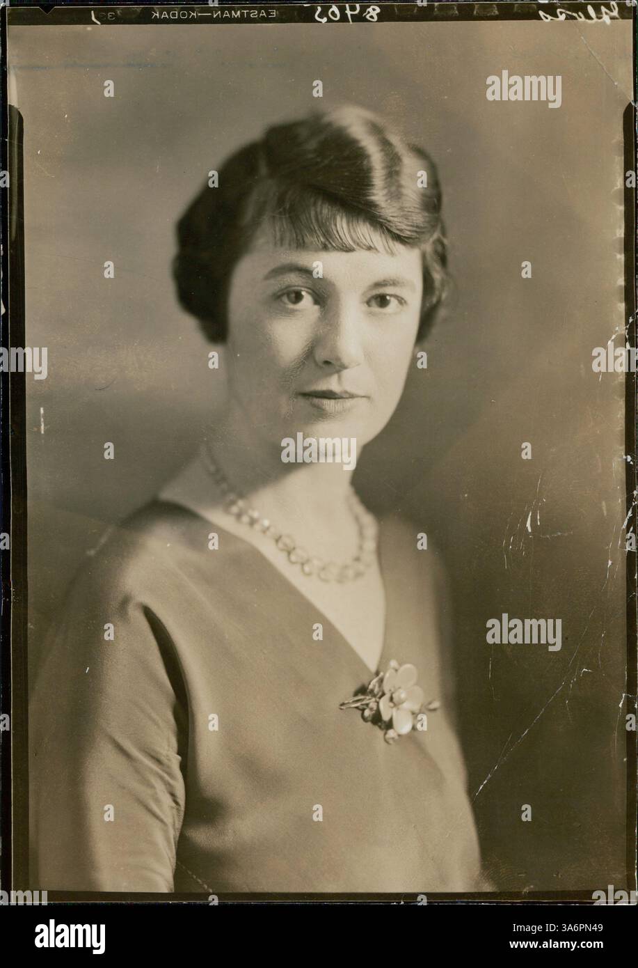 Alice Cullen, from Minneapolis, is married to Walter Paul Cullen ...