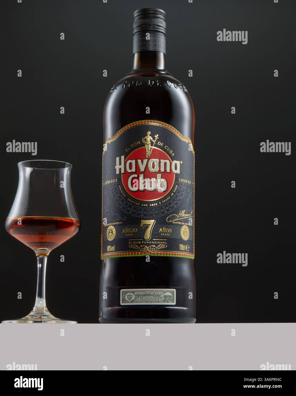 Ron De Cuba Havana Club 7 Año Especial Stock Photo - Alamy