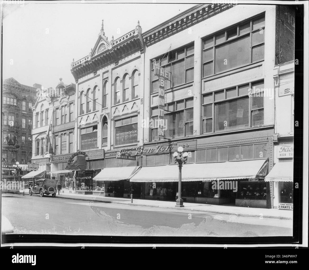 Notable landmark Black and White Stock Photos & Images - Alamy