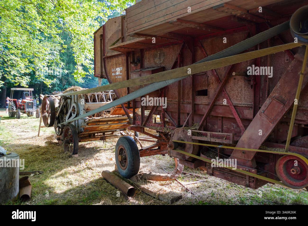 Historic Threshing Machines in Action Stock Photo - Alamy