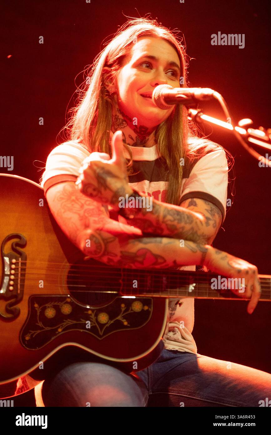 London, UK. 25 Mar 2025. Pictured: American Country Music singer ...