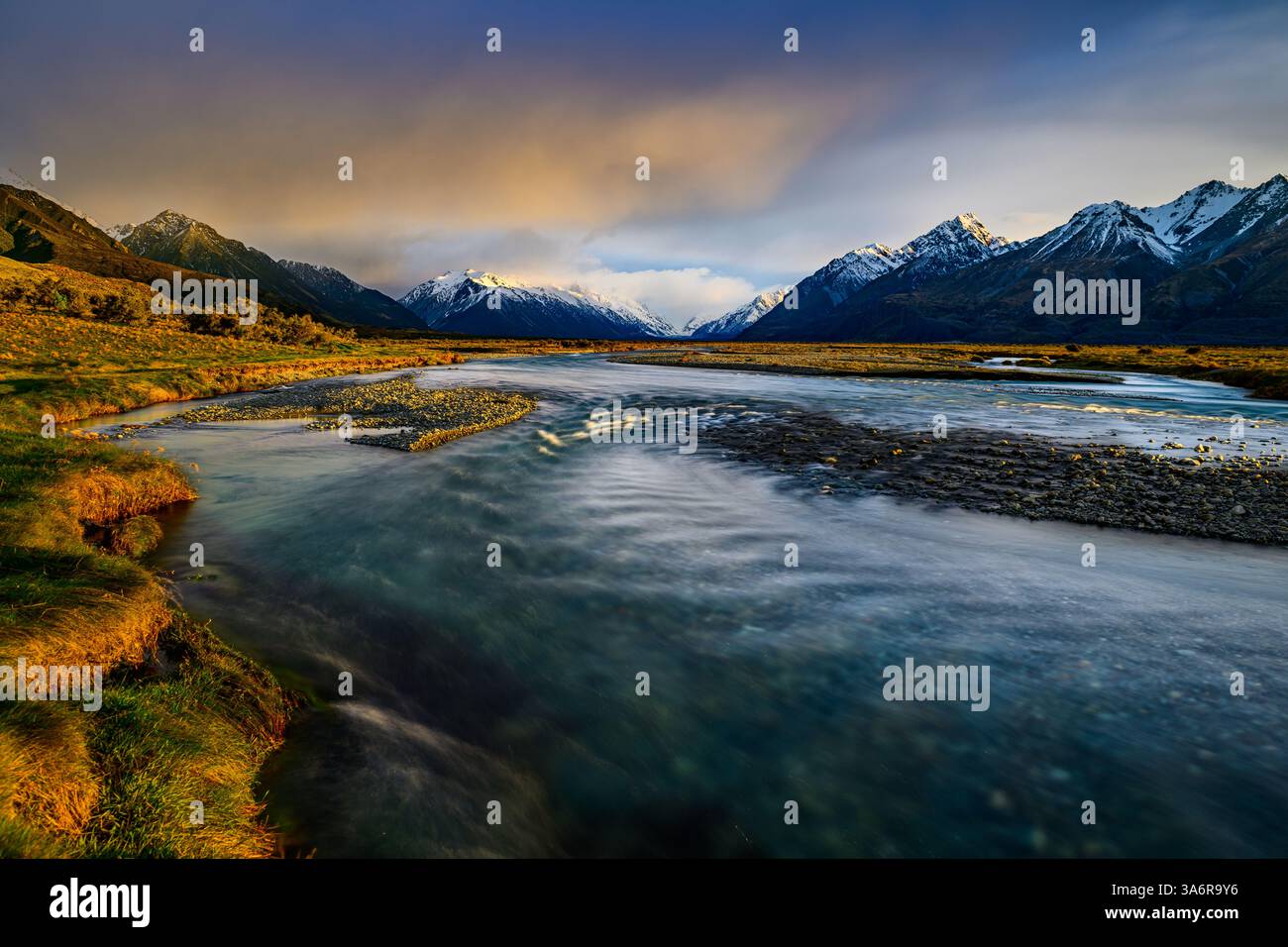 Tasman River Sunrise in New Zealand Stock Photo - Alamy
